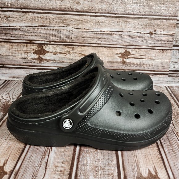 CROCS | Shoes | Crocs Classic Unisex Womens 9 Mens 7 Black Fur Lined ...